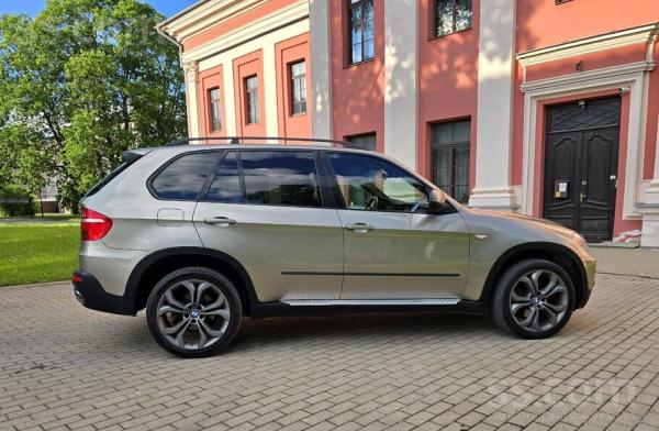 Yellow BMW X5 2008 in Jelgava, with an engine capacity of 3.00 L and mileage of 297 thousand km for 6990 €, photo 4 on AUTOMOTO.COM.LV