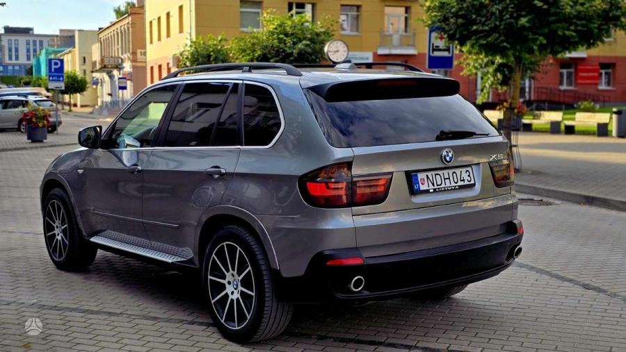 Dzeltens BMW X5 2009 Šauļi, ar dzinēja tilpumu 4.80 L un nobraukumu 369 tūkst. km par 6000 €, foto 14 vietnē AUTOMOTO.COM.LV