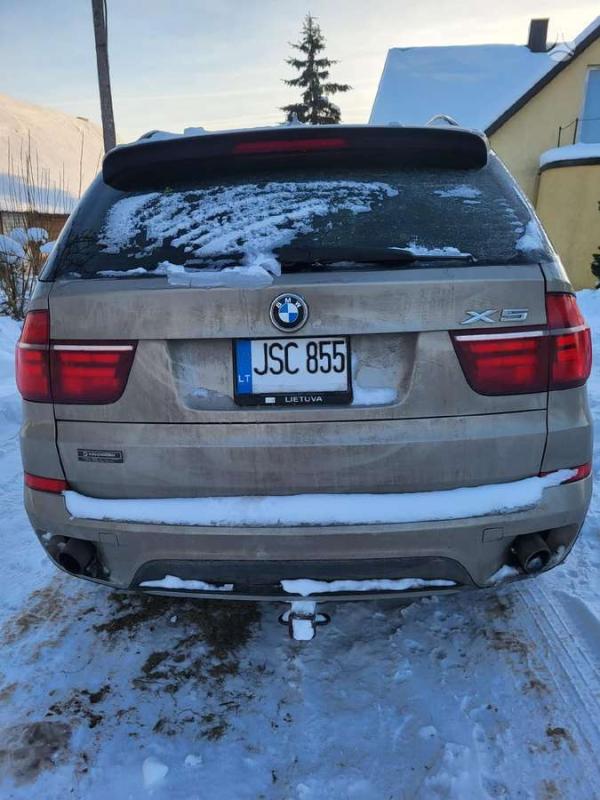 Dzeltens BMW X5 2011 Plungė, ar dzinēja tilpumu 3.50 L un nobraukumu 296 tūkst. km par 5900 €, foto 5 vietnē AUTOMOTO.COM.LV
