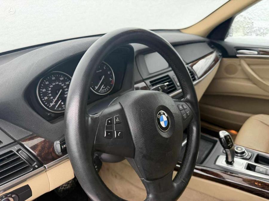 Dzeltens BMW X5 2011 Viļņa, ar dzinēja tilpumu 2.98 L un nobraukumu 290 tūkst. km par 4500 €, foto 8 vietnē AUTOMOTO.COM.LV