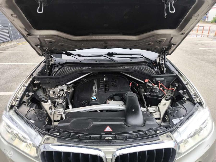 Dzeltens BMW X5 2014 Šauļi, ar dzinēja tilpumu 2.98 L un nobraukumu 296 tūkst. km par 9800 €, foto 8 vietnē AUTOMOTO.COM.LV