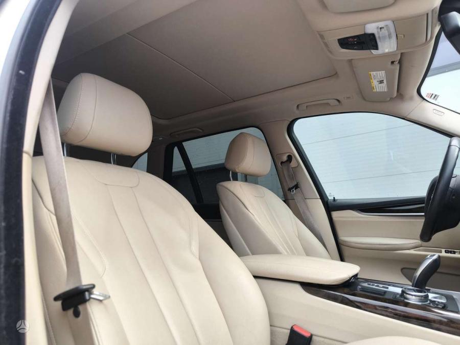 Dzeltens BMW X5 2014 Šauļi, ar dzinēja tilpumu 2.98 L un nobraukumu 296 tūkst. km par 9800 €, foto 18 vietnē AUTOMOTO.COM.LV