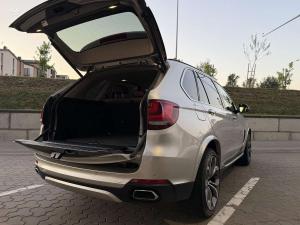 Yellow BMW X5 2014 in Vilnius, with an engine capacity of 2.99 L and mileage of 173 thousand km for 21200 €, photo 17 on AUTOMOTO.COM.LV