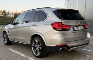 Yellow BMW X5 2014 in Vilnius, with an engine capacity of 2.99 L and mileage of 173 thousand km for 21200 €, photo 19 on AUTOMOTO.COM.LV