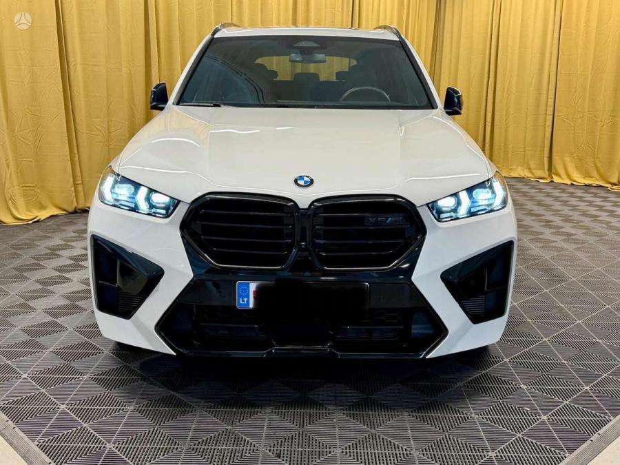 Желтый БМВ Х5 2024 в Каунас, объемом двигателя 3.00 л и пробегом 62 тыс. км за 58500 €, фото 1 на AUTOMOTO.COM.LV