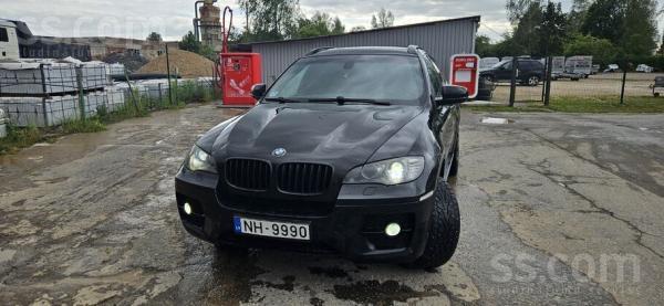 Black BMW X6 2008 in Cesis, with an engine capacity of 3.00 L and mileage of 444 thousand km for 29400 €, photo 6 on AUTOMOTO.COM.LV
