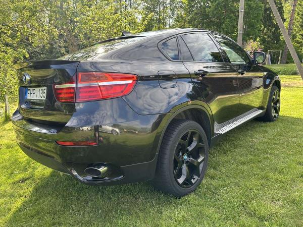 Melns BMW X6 2010 Utena, ar dzinēja tilpumu 2.99 L un nobraukumu 281 tūkst. km par 11999 €, foto 6 vietnē AUTOMOTO.COM.LV