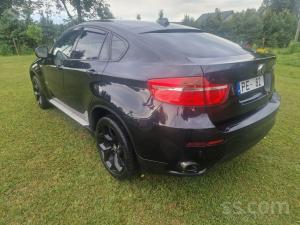 Black BMW X6 2012 in Ogre, with an engine capacity of 3.00 L and mileage of 350 thousand km for 12000 €, photo 3 on AUTOMOTO.COM.LV