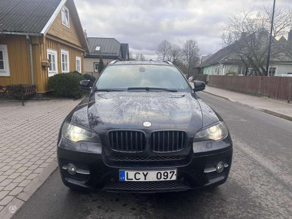 Melns BMW X6 2008 Trakai, ar dzinēja tilpumu 0.00 L un nobraukumu 324 tūkst. km par 8000 €, foto 1 vietnē AUTOMOTO.COM.LV