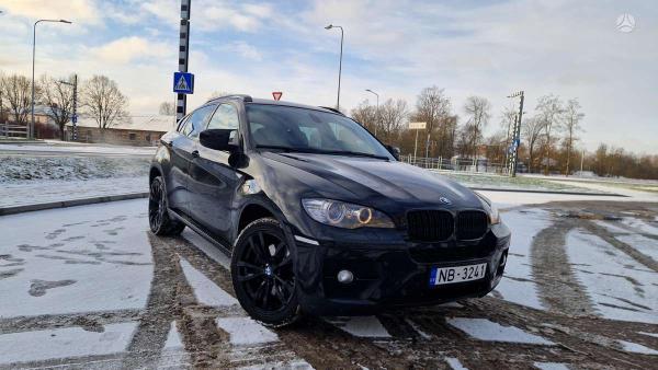 Melns BMW X6 2008 Valmiera, ar dzinēja tilpumu 2.99 L un nobraukumu 310 tūkst. km par 12000 €, foto 1 vietnē AUTOMOTO.COM.LV