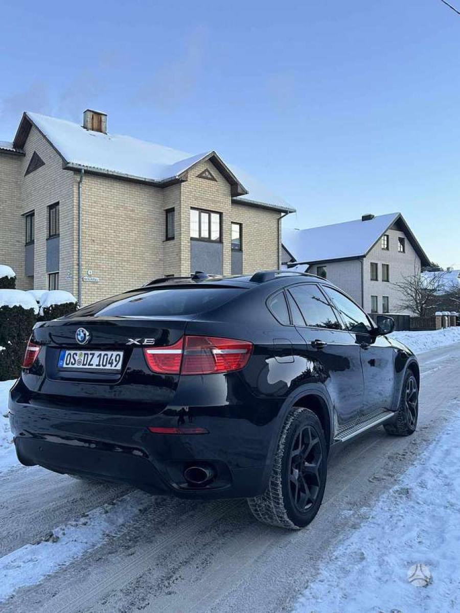 Black BMW X6 2008 in Vilnius, with an engine capacity of 2.99 L and mileage of 255 thousand km for 11450 €, photo 6 on AUTOMOTO.COM.LV