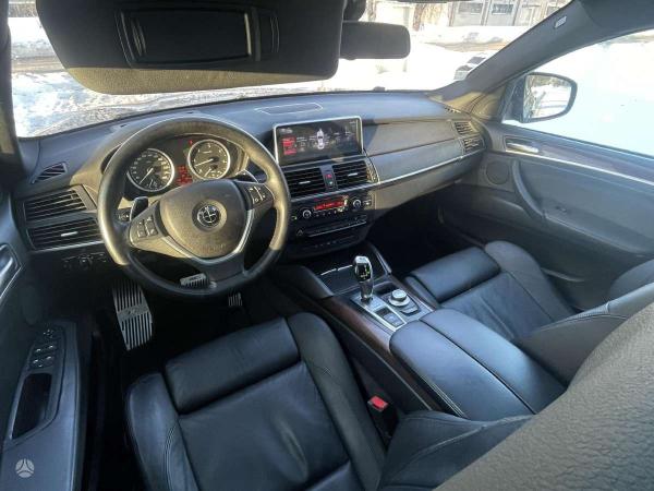 Melns BMW X6 2008 Tauragė, ar dzinēja tilpumu 2.99 L un nobraukumu 278 tūkst. km par 11900 €, foto 7 vietnē AUTOMOTO.COM.LV