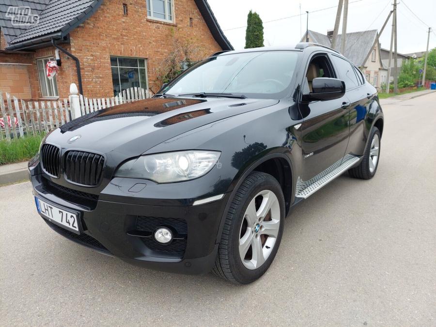 Black BMW X6 2008 in Alytus, with an engine capacity of 5.00 L and mileage of 210 thousand km for 6600 €, photo 1 on AUTOMOTO.COM.LV