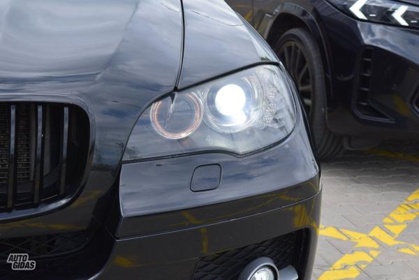 Black BMW X6 2008 in Vilnius, with an engine capacity of 3.00 L and mileage of 268 thousand km for 10300 €, photo 8 on AUTOMOTO.COM.LV