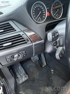 Melns BMW X6 2008 Jūrmala, ar dzinēja tilpumu 3.00 L un nobraukumu 215 tūkst. km par 9600 €, foto 11 vietnē AUTOMOTO.COM.LV