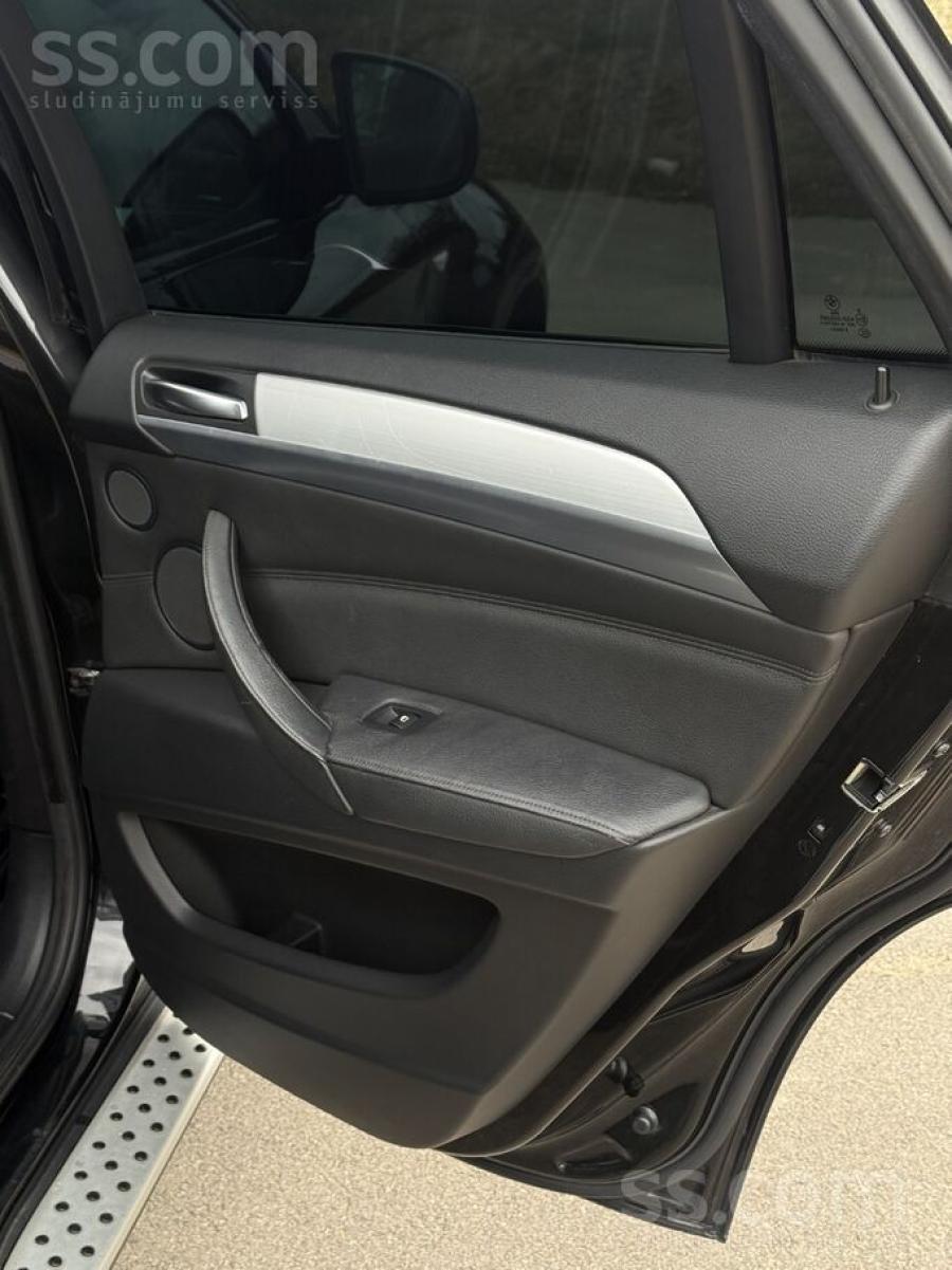 Melns BMW X6 2008 Krāslava, ar dzinēja tilpumu 3.00 L un nobraukumu 233 tūkst. km par 10500 €, foto 14 vietnē AUTOMOTO.COM.LV