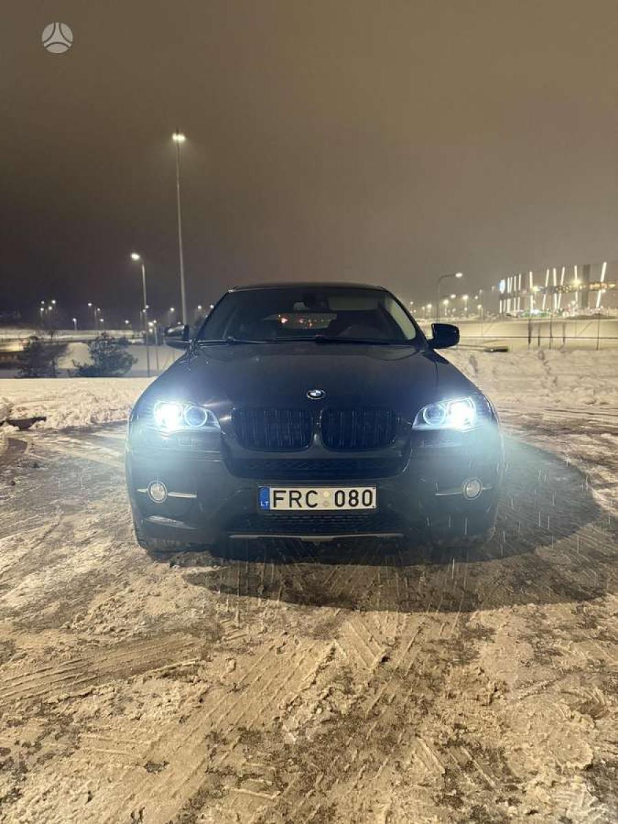 Black BMW X6 2008 in Vilnius, with an engine capacity of 2.99 L and mileage of 350 thousand km for 10999 €, photo 1 on AUTOMOTO.COM.LV