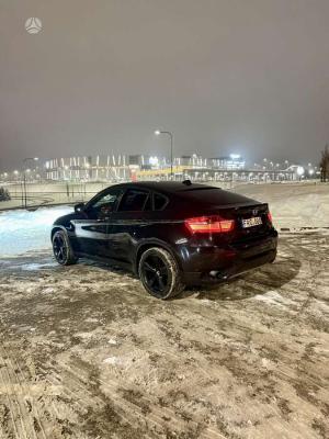 Black BMW X6 2008 in Vilnius, with an engine capacity of 2.99 L and mileage of 350 thousand km for 10999 €, photo 7 on AUTOMOTO.COM.LV
