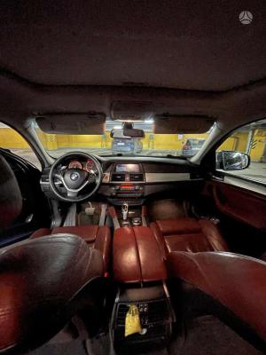 Black BMW X6 2008 in Vilnius, with an engine capacity of 2.99 L and mileage of 350 thousand km for 10999 €, photo 8 on AUTOMOTO.COM.LV