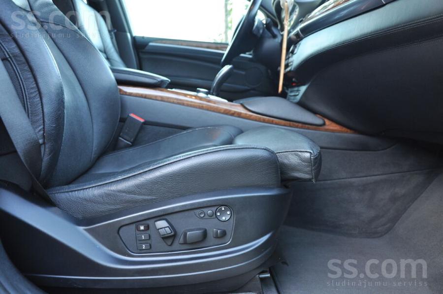 Melns BMW X6 2008 Jūrmala, ar dzinēja tilpumu 3.50 L un nobraukumu 356 tūkst. km par 12500 €, foto 17 vietnē AUTOMOTO.COM.LV