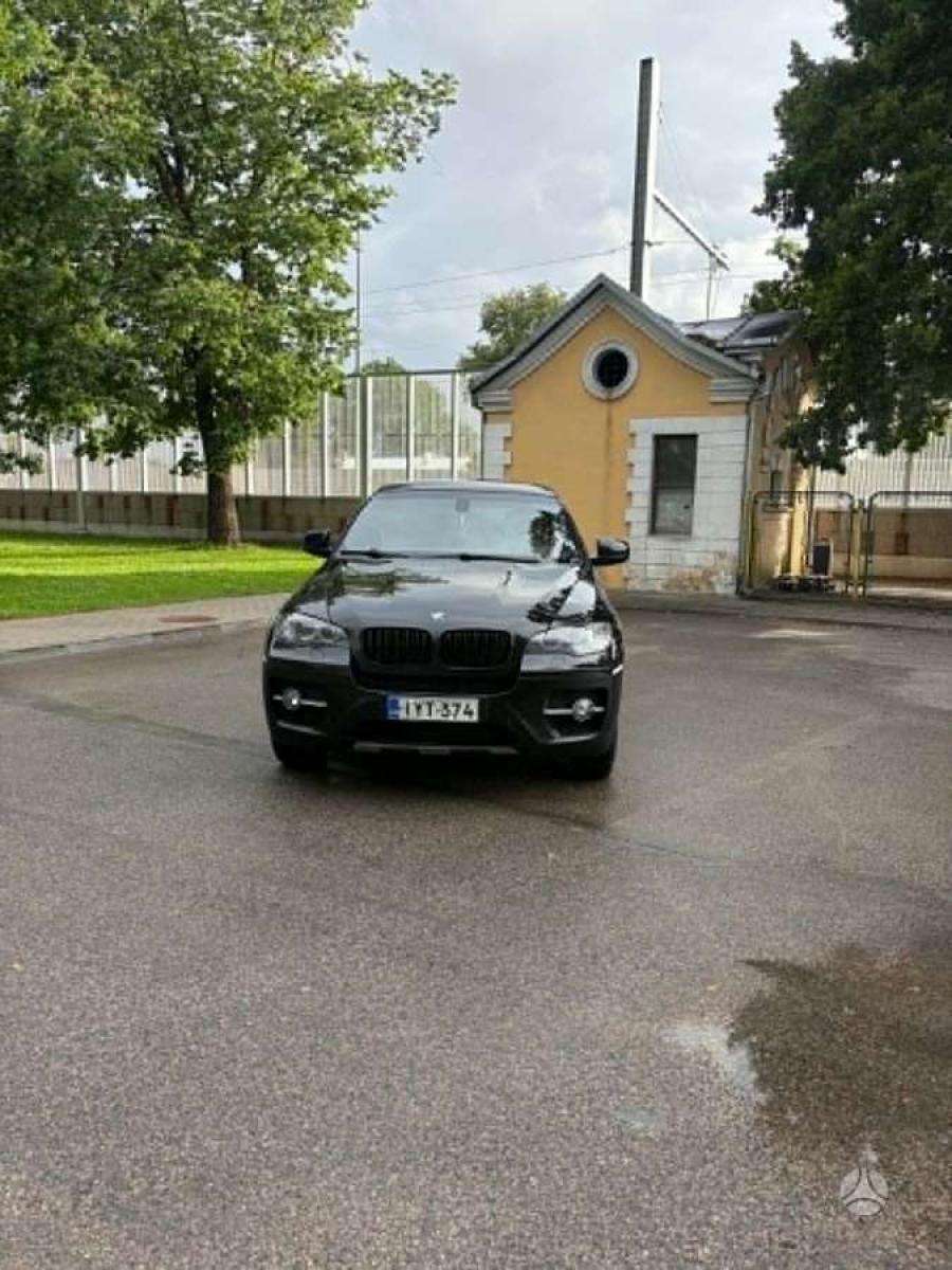 Black BMW X6 2008 in Radviliskis, with an engine capacity of 2.99 L and mileage of 356 thousand km for 10200 €, photo 4 on AUTOMOTO.COM.LV