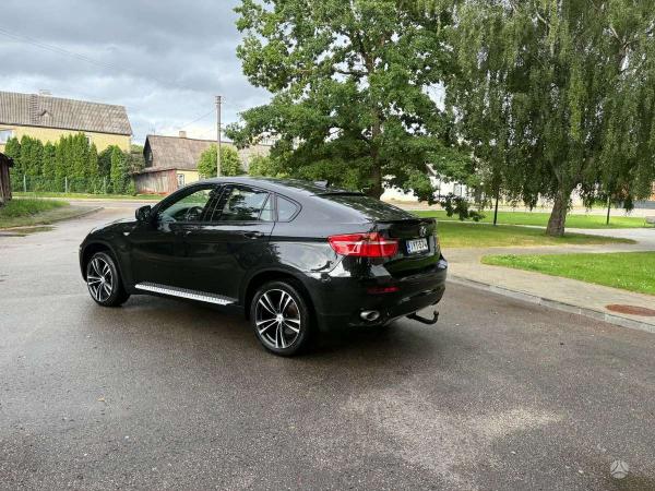 Black BMW X6 2008 in Radviliskis, with an engine capacity of 2.99 L and mileage of 356 thousand km for 10200 €, photo 5 on AUTOMOTO.COM.LV
