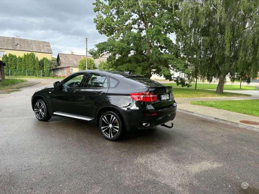 Black BMW X6 2008 in Radviliskis, with an engine capacity of 2.99 L and mileage of 356 thousand km for 10200 €, photo 5 on AUTOMOTO.COM.LV