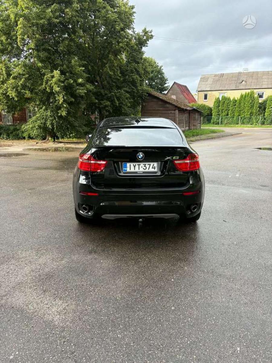 Black BMW X6 2008 in Radviliskis, with an engine capacity of 2.99 L and mileage of 356 thousand km for 10200 €, photo 8 on AUTOMOTO.COM.LV