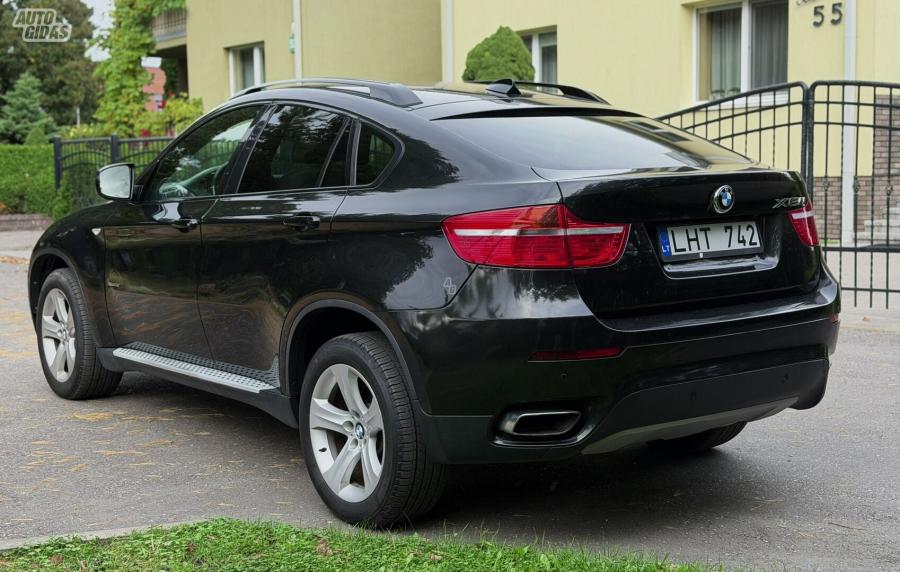 Black BMW X6 2008 in Vilnius, with an engine capacity of 4.40 L and mileage of 208 thousand km for 6999 €, photo 4 on AUTOMOTO.COM.LV
