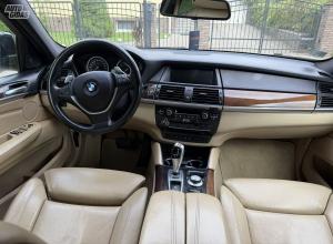 Black BMW X6 2008 in Vilnius, with an engine capacity of 4.40 L and mileage of 208 thousand km for 6999 €, photo 15 on AUTOMOTO.COM.LV