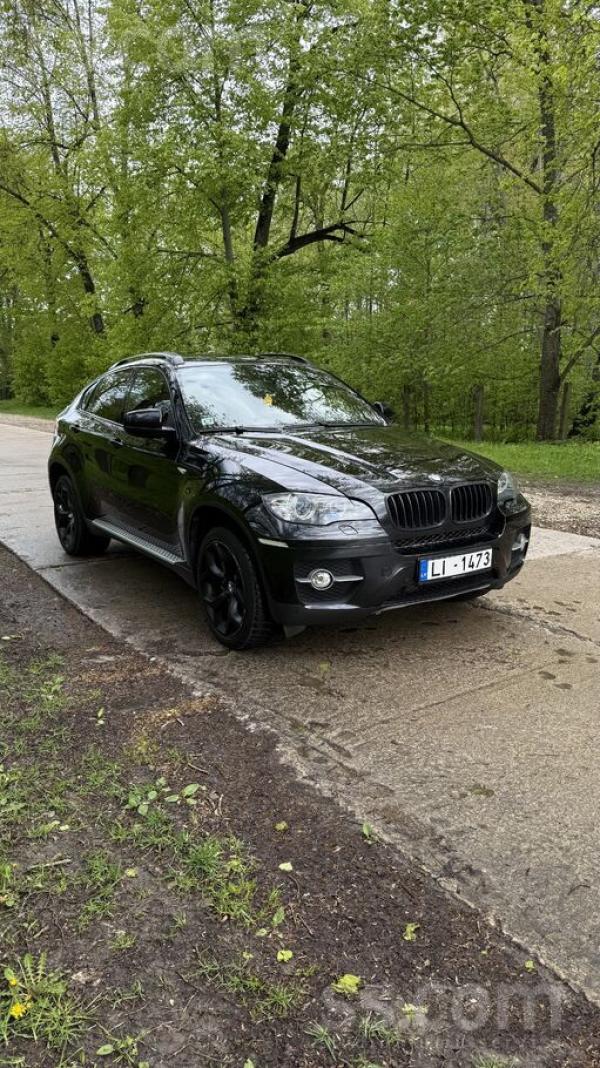 Black BMW X6 2009 in Riga, with an engine capacity of 3.00 L and mileage of 302 thousand km for 8200 €, photo 1 on AUTOMOTO.COM.LV