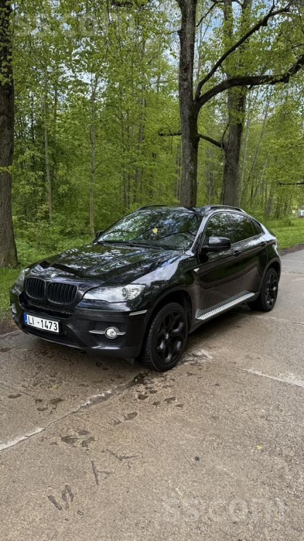 Black BMW X6 2009 in Riga, with an engine capacity of 3.00 L and mileage of 302 thousand km for 8200 €, photo 2 on AUTOMOTO.COM.LV