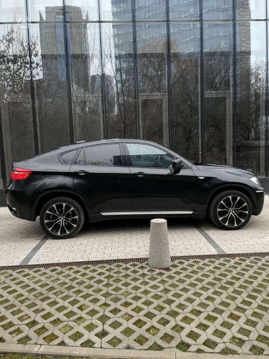 Melns BMW X6 2009 Viļņa, ar dzinēja tilpumu 2.99 L un nobraukumu 351 tūkst. km par 9900 €, foto 4 vietnē AUTOMOTO.COM.LV