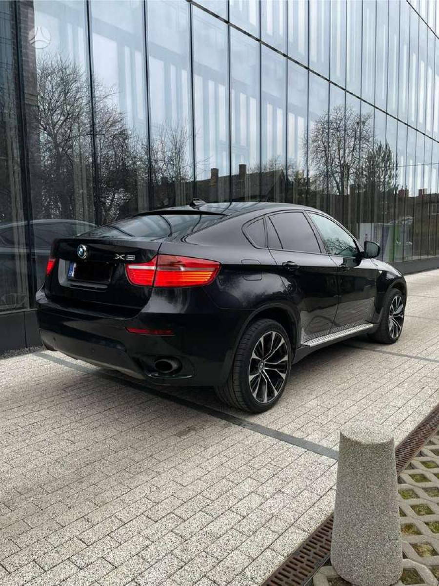 Melns BMW X6 2009 Viļņa, ar dzinēja tilpumu 2.99 L un nobraukumu 351 tūkst. km par 9900 €, foto 5 vietnē AUTOMOTO.COM.LV