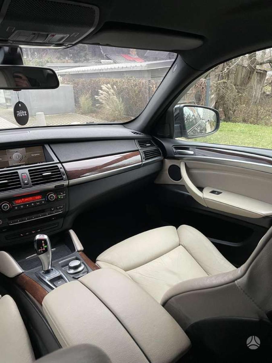 Melns BMW X6 2009 Viļņa, ar dzinēja tilpumu 2.99 L un nobraukumu 351 tūkst. km par 9900 €, foto 15 vietnē AUTOMOTO.COM.LV