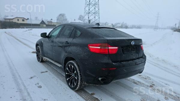 Melns BMW X6 2009 Rīga, ar dzinēja tilpumu 3.00 L un nobraukumu 350 tūkst. km par 10350 €, foto 4 vietnē AUTOMOTO.COM.LV