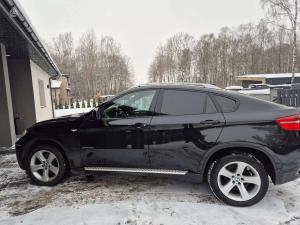 Black BMW X6 2009 in Siauliai, with an engine capacity of 3.00 L and mileage of 214 thousand km for 11800 €, photo 9 on AUTOMOTO.COM.LV