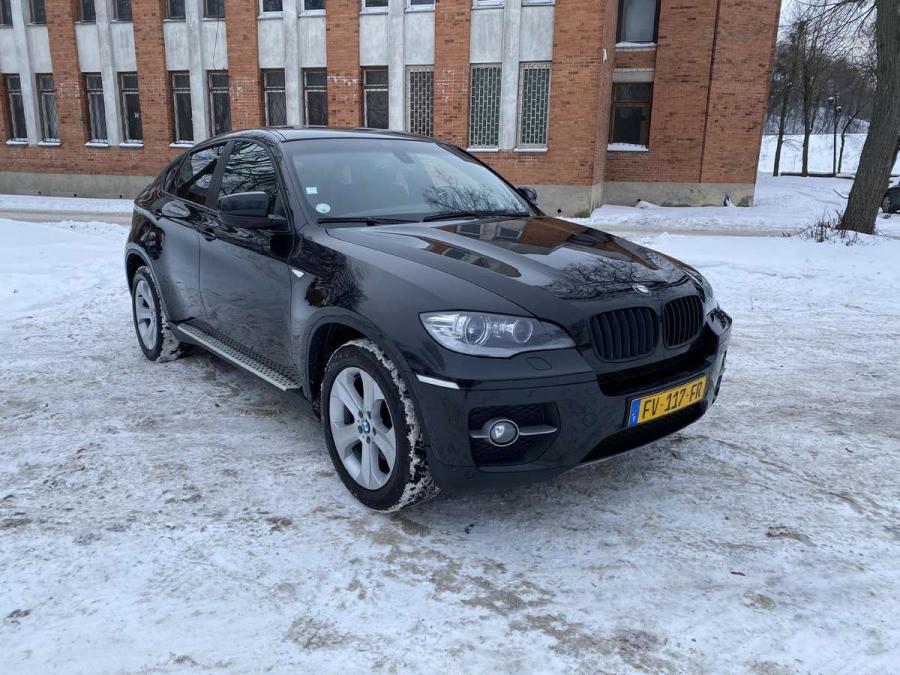 Black BMW X6 2009 in Kaunas, with an engine capacity of 2.99 L and mileage of 95 thousand km for 11700 €, photo 3 on AUTOMOTO.COM.LV