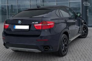 Black BMW X6 2009 in Klaipeda, with an engine capacity of 3.00 L and mileage of 299 thousand km for 9800 €, photo 3 on AUTOMOTO.COM.LV