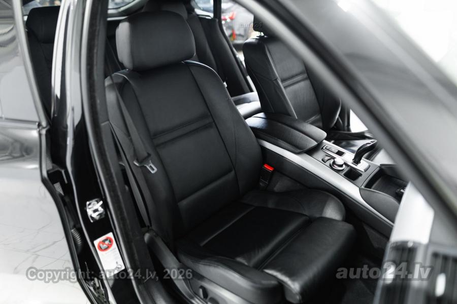 Melns BMW X6 2009 Tallina, ar dzinēja tilpumu 3.00 L un nobraukumu 201 tūkst. km par 9990 €, foto 17 vietnē AUTOMOTO.COM.LV
