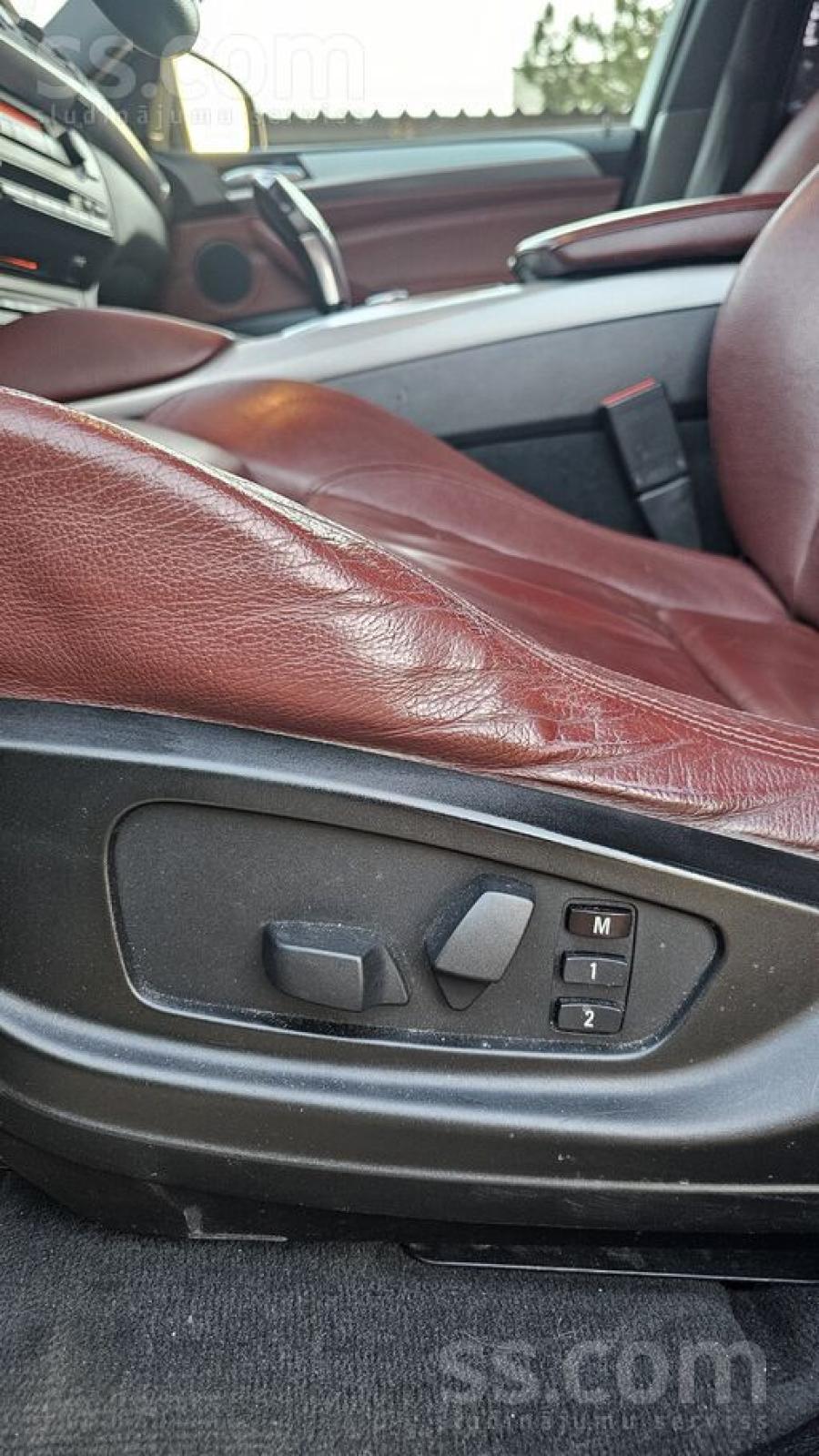 Black BMW X6 2009 in Riga, with an engine capacity of 3.00 L and mileage of 522 thousand km for 8600 €, photo 8 on AUTOMOTO.COM.LV