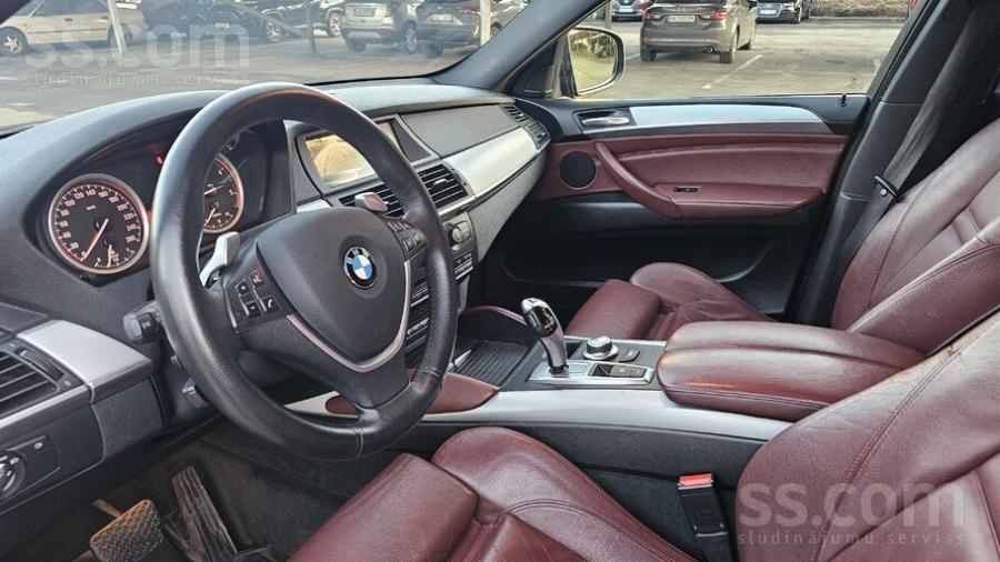 Black BMW X6 2009 in Riga, with an engine capacity of 3.00 L and mileage of 522 thousand km for 8600 €, photo 15 on AUTOMOTO.COM.LV