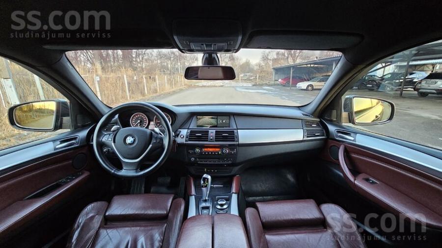Black BMW X6 2009 in Riga, with an engine capacity of 3.00 L and mileage of 522 thousand km for 8600 €, photo 16 on AUTOMOTO.COM.LV
