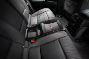Black BMW X6 2009 in Riga, with an engine capacity of 3.00 L and mileage of 319 thousand km for 11490 €, photo 15 on AUTOMOTO.COM.LV