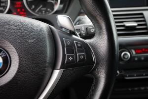 Black BMW X6 2009 in Riga, with an engine capacity of 3.00 L and mileage of 319 thousand km for 11490 €, photo 19 on AUTOMOTO.COM.LV
