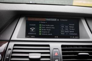 Black BMW X6 2009 in Riga, with an engine capacity of 3.00 L and mileage of 319 thousand km for 11490 €, photo 25 on AUTOMOTO.COM.LV