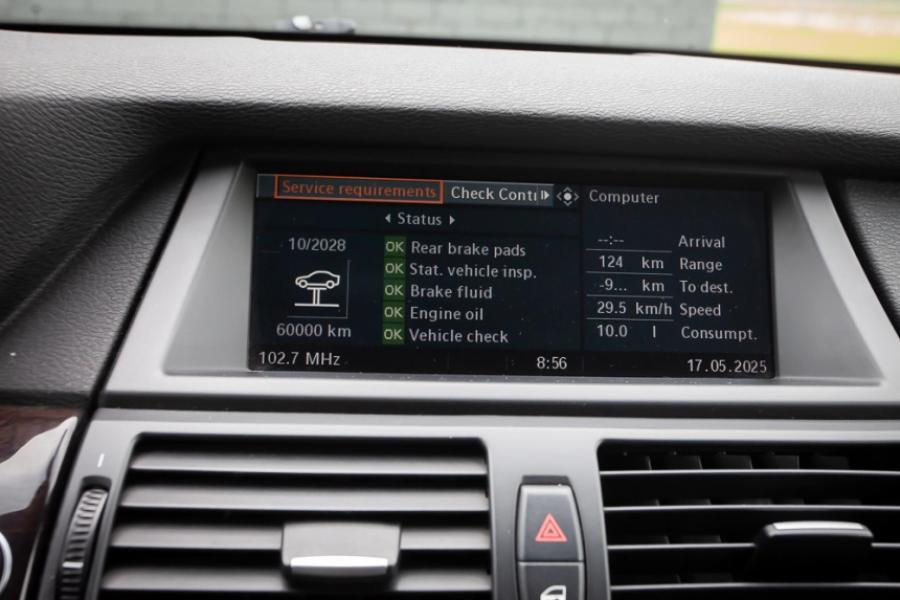 Black BMW X6 2009 in Riga, with an engine capacity of 3.00 L and mileage of 319 thousand km for 11490 €, photo 25 on AUTOMOTO.COM.LV