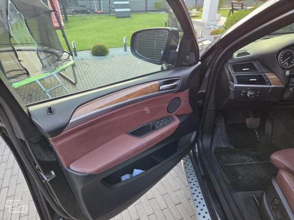Melns BMW X6 2009 Viļņa, ar dzinēja tilpumu 3.50 L un nobraukumu 225 tūkst. km par 10999 €, foto 10 vietnē AUTOMOTO.COM.LV
