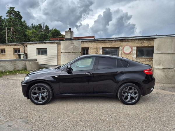 Black BMW X6 2009 in Utena, with an engine capacity of 2.98 L and mileage of 181 thousand km for 10490 €, photo 5 on AUTOMOTO.COM.LV