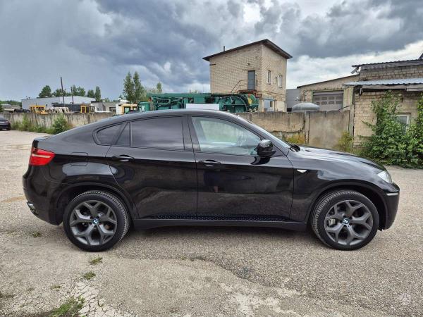 Black BMW X6 2009 in Utena, with an engine capacity of 2.98 L and mileage of 181 thousand km for 10490 €, photo 6 on AUTOMOTO.COM.LV